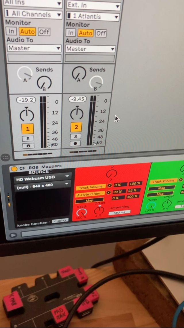 HOME - CHAPELIER FOU